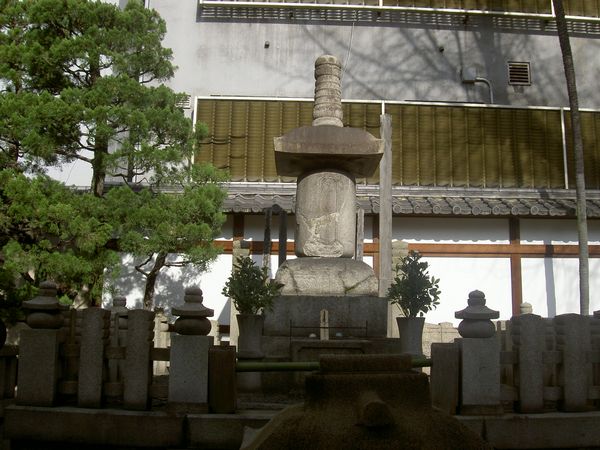 Honnoji Temple - Kyoto Tourism Lab｜Photo Map Access Around